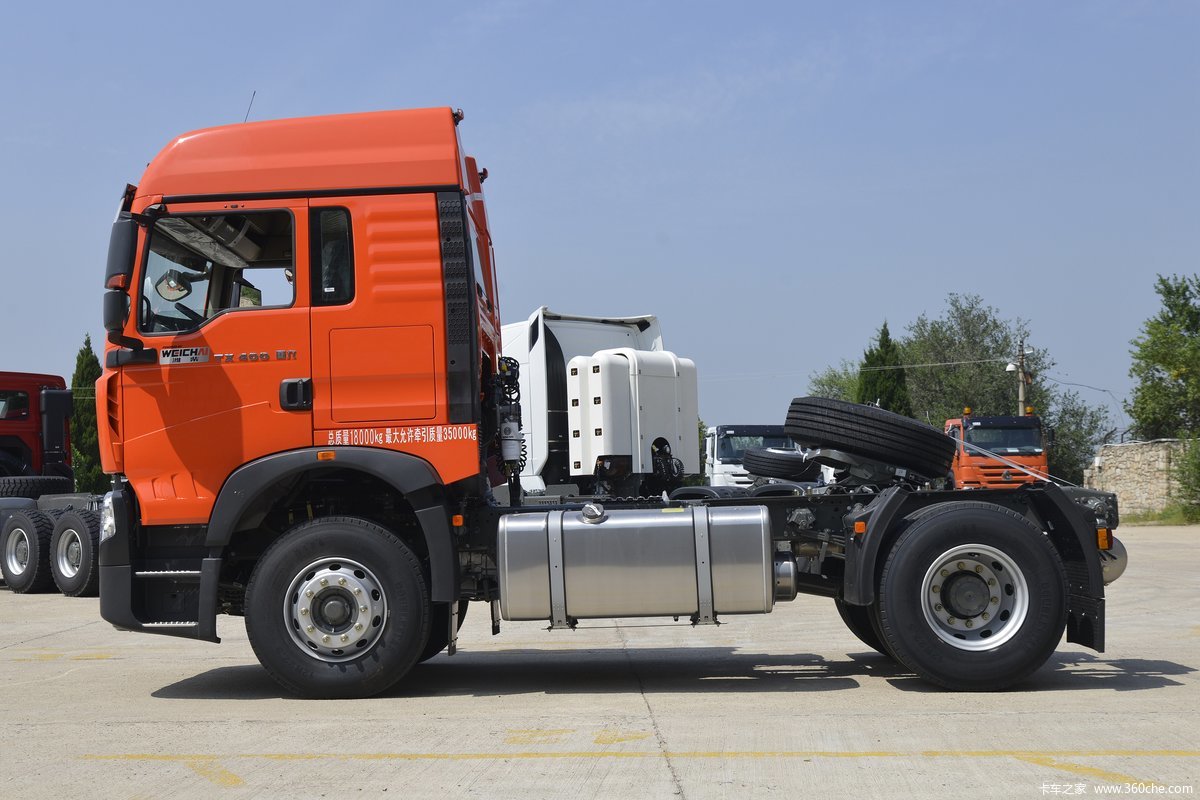 【图】中国重汽 HOWO TX重卡 400马力 4X2 牵引车(国六)(ZZ4187V361GF1)_实拍图片_1525728_卡车之家