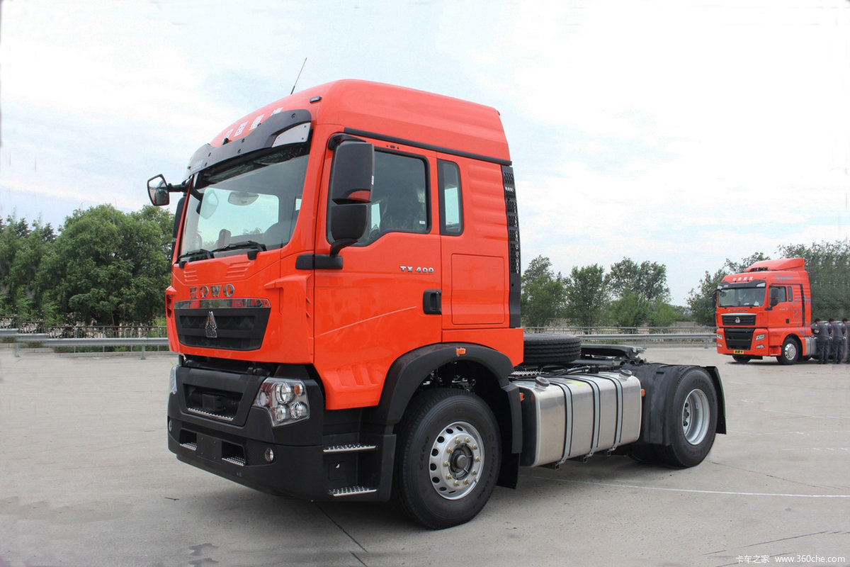 【图】中国重汽 HOWO TX重卡 400马力 4X2 牵引车(国六)(ZZ4187V361GF1)_实拍图片_1525735_卡车之家