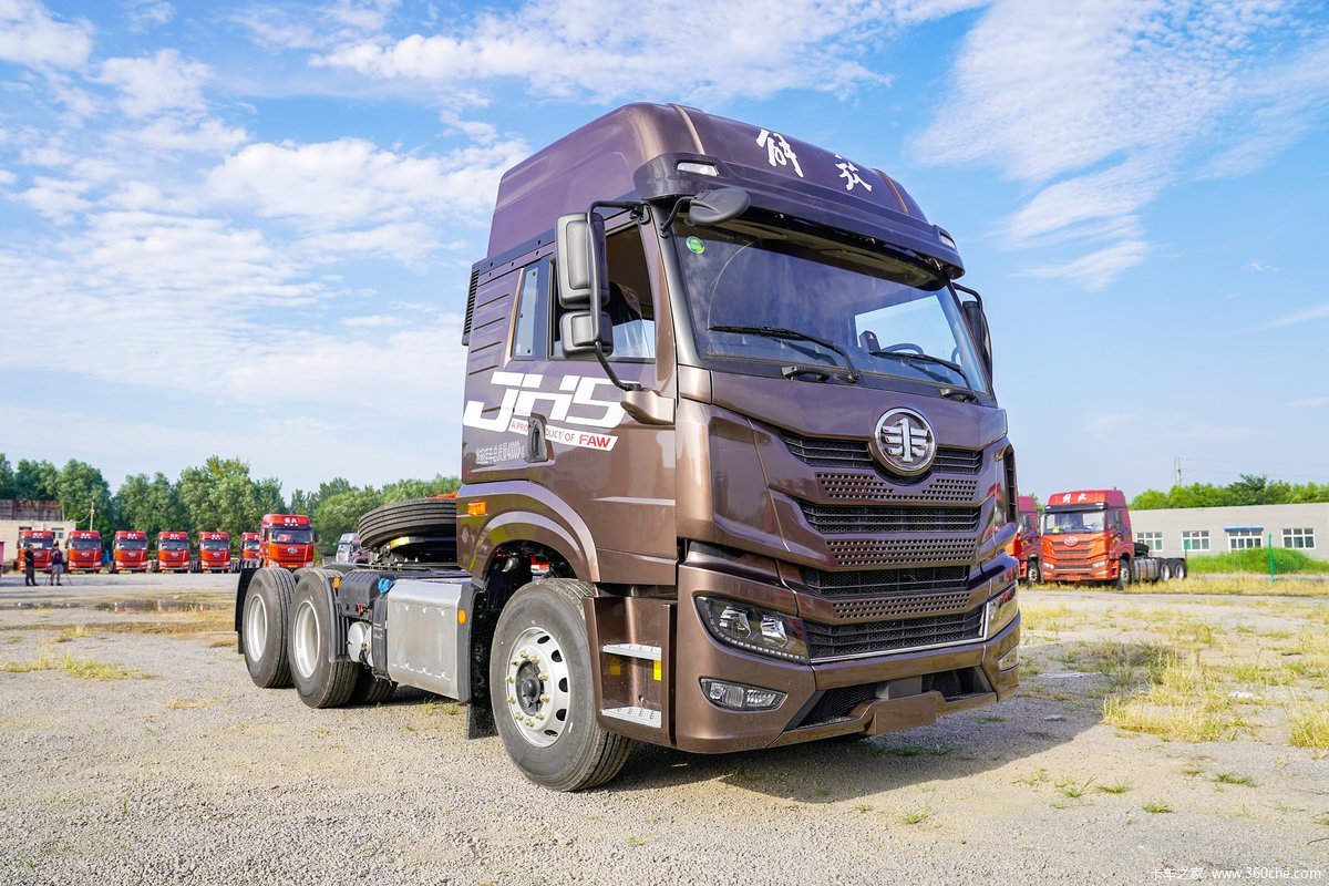 【图】青岛解放 JH5重卡 460马力 6X4 牵引车(CA4251P2K15T1E6A80)_实拍图片_1525861_卡车之家