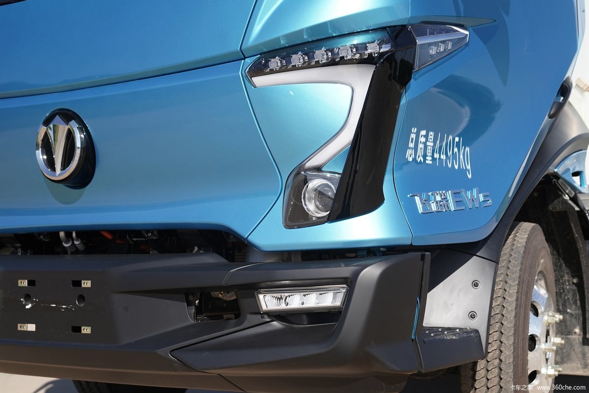 【图】飞碟 EW5 4.5T 4.18米单排纯电动厢式轻卡(FD5042XXYW68BEV-1)81.14kWh_实拍图片_1526321_卡车之家