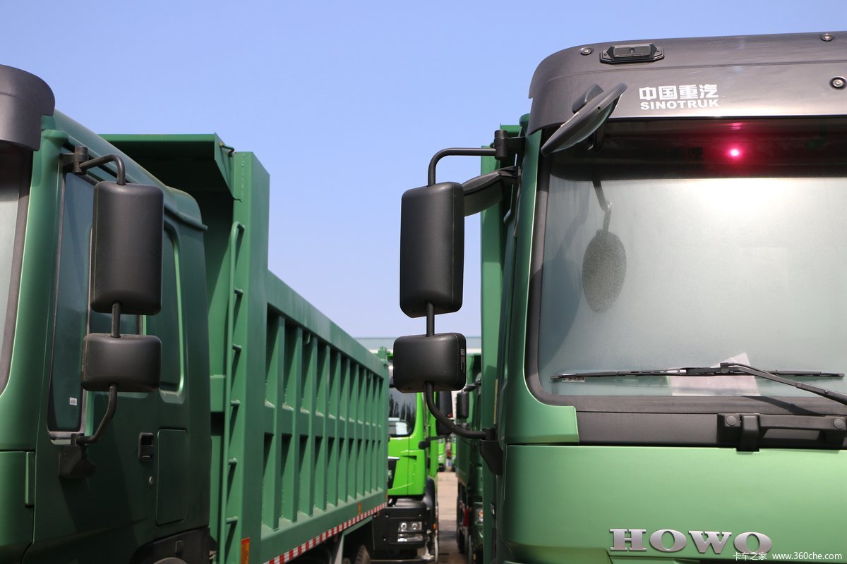 【图】中国重汽 HOWO-7 375马力 8X4 7.6米自卸车_实拍图片_1526967_卡车之家