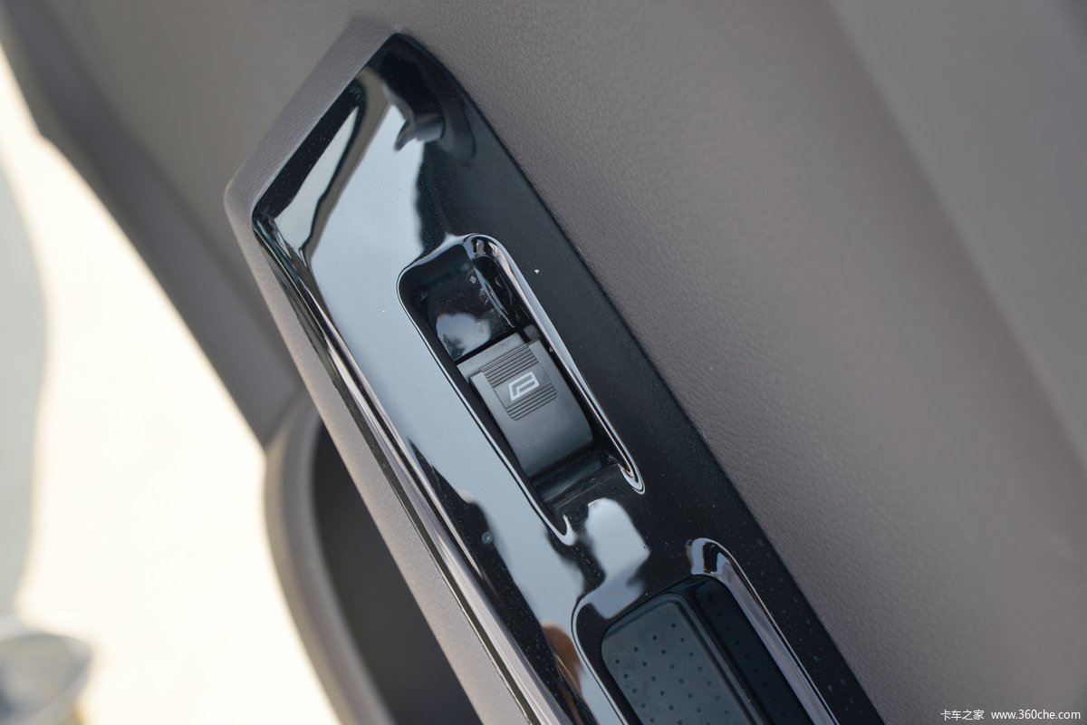 【图】福田 祥菱M2 舒适型 95马力 3.1米双排栏板微卡(国六)(BJ1042V8AB6-01)_实拍图片_1527633_卡车之家