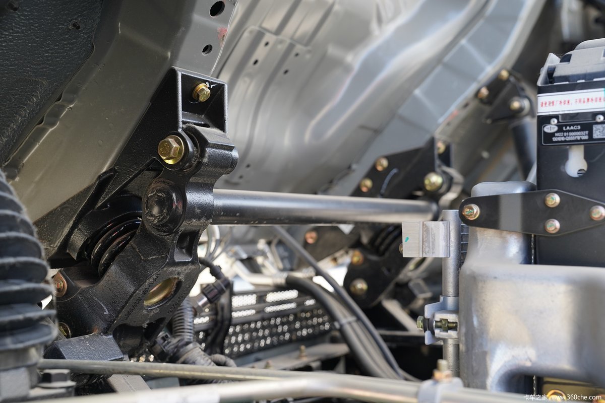 【图】青岛解放 JK6中卡 260马力 4X2 6.8米AMT自动挡仓栅式载货车(国六)(CA5180CCYP28K1L4E6)_实拍图片 ...