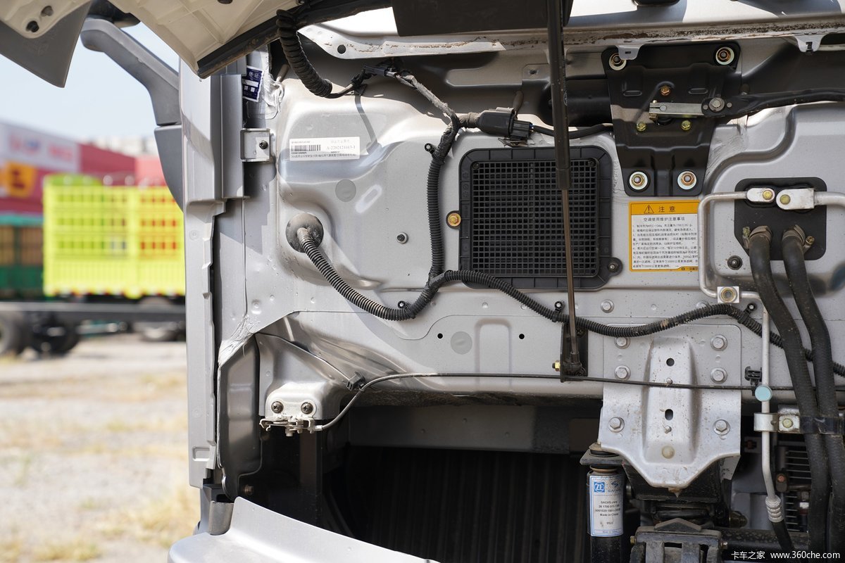 【图】青岛解放 JK6中卡 260马力 4X2 6.8米AMT自动挡仓栅式载货车(国六)(CA5180CCYP28K1L4E6)_实拍图片 ...