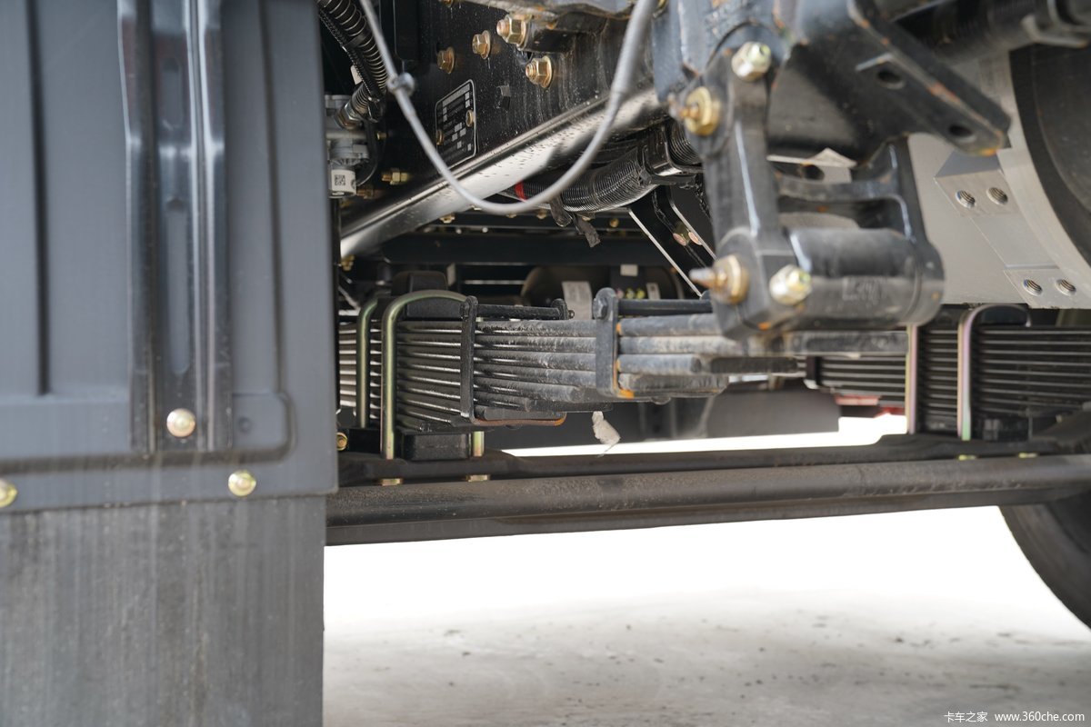 【图】一汽解放 J6P重卡 6X4 纯电动换电牵引车(CA4250P66T1BEVA2)350.07kWh_实拍图片_1531233_卡车之家