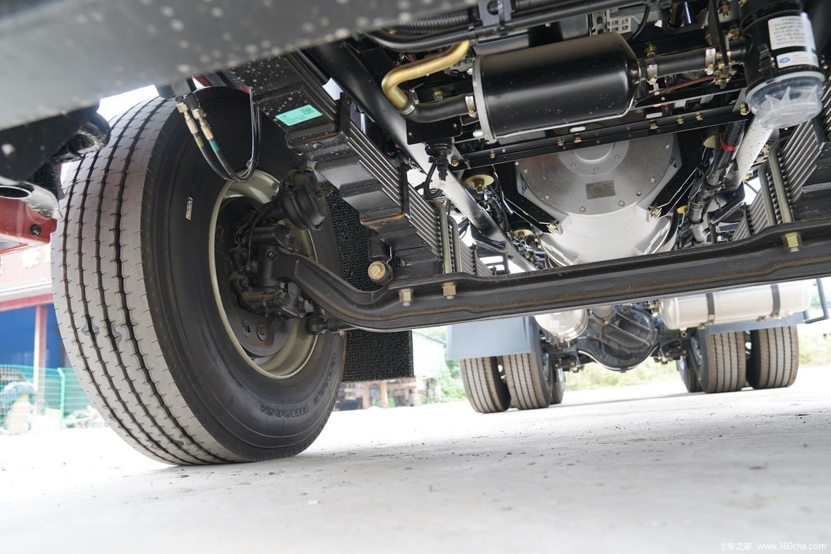 【图】一汽解放 J6P重卡 6X4 纯电动换电牵引车(CA4250P66T1BEVA2)350.07kWh_实拍图片_1531233_卡车之家