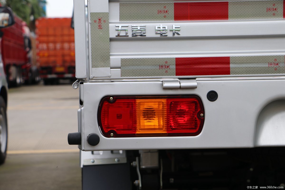 【图】五菱电卡 2.5T 3.015米单排纯电动栏板运输车(GXA1032BEV)_实拍图片_1534331_卡车之家