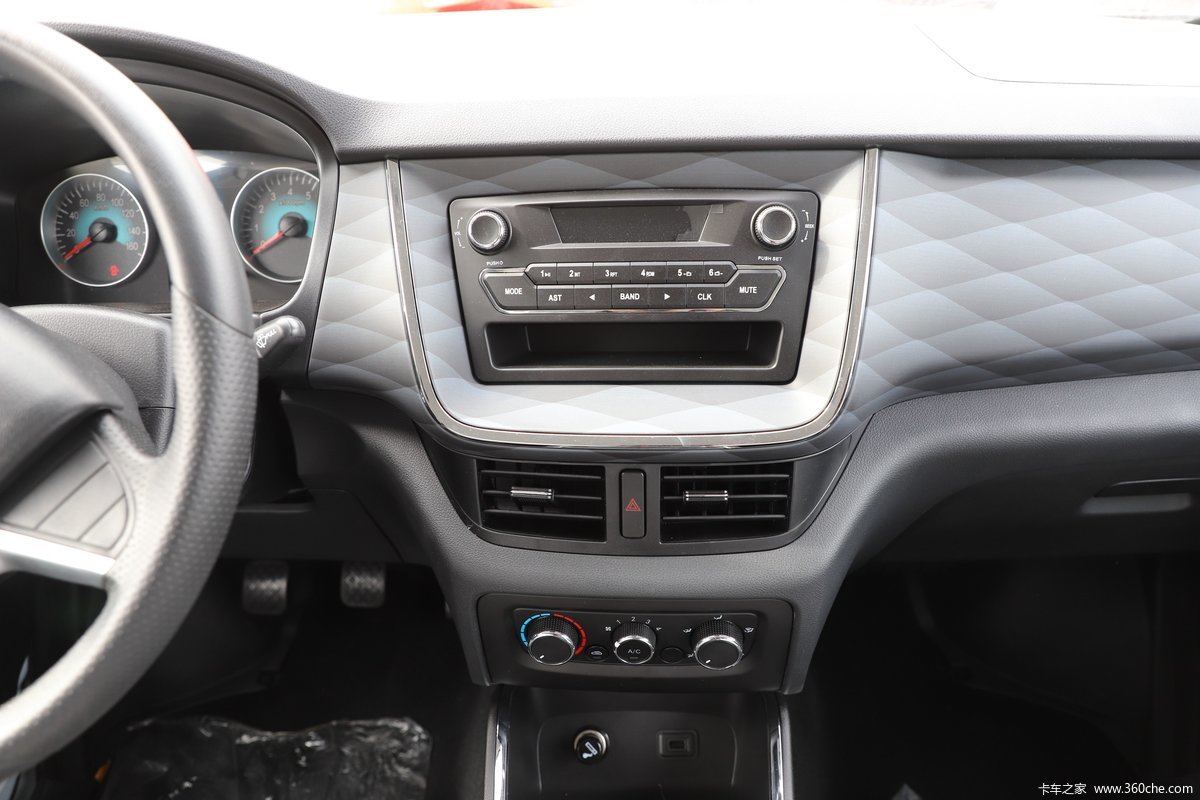 【图】金杯 金海狮 2021款 旅行狮 112马力 1.5L 6座多用途乘用车_实拍图片_1540136_卡车之家