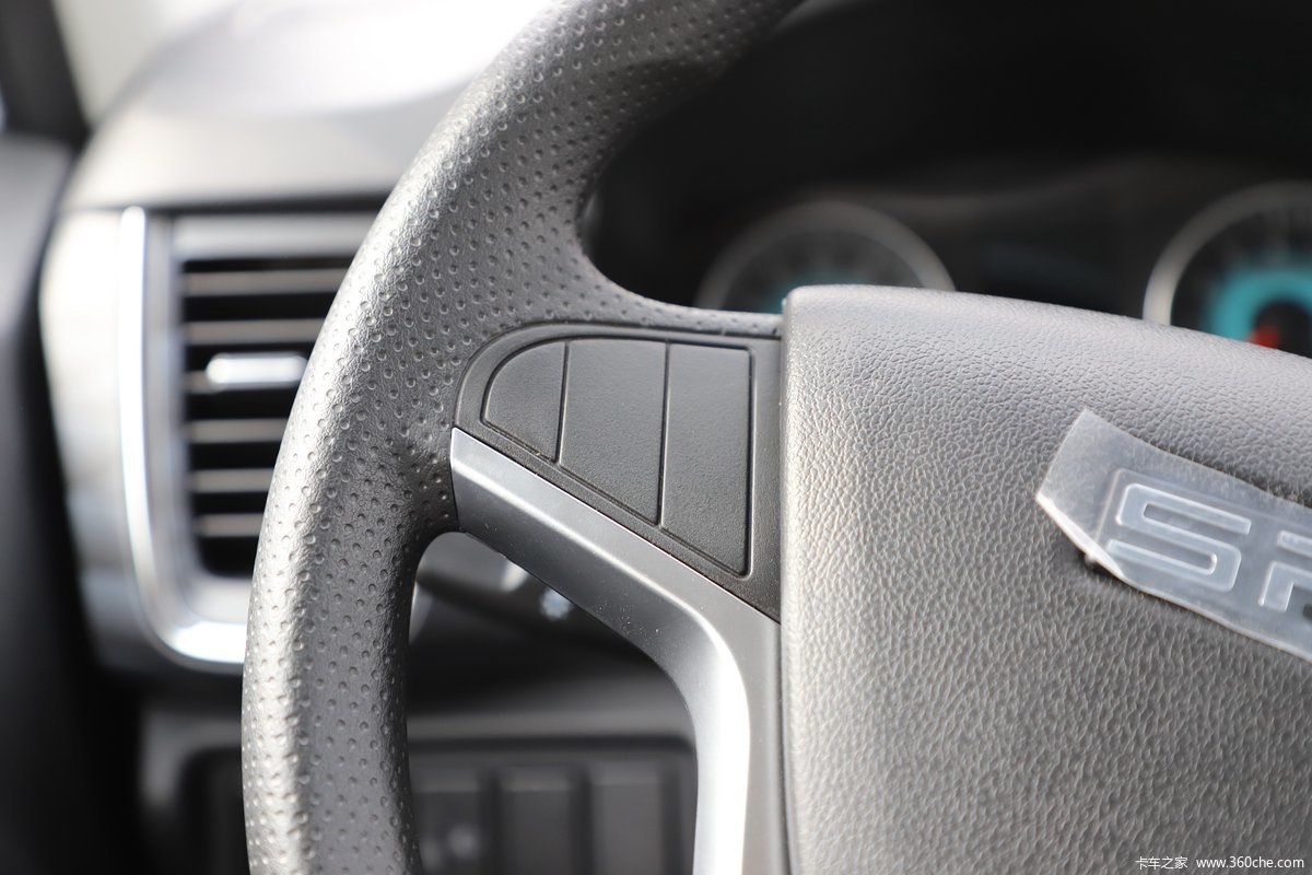 【图】金杯 金海狮 2021款 旅行狮 112马力 1.5L 6座多用途乘用车_实拍图片_1540136_卡车之家