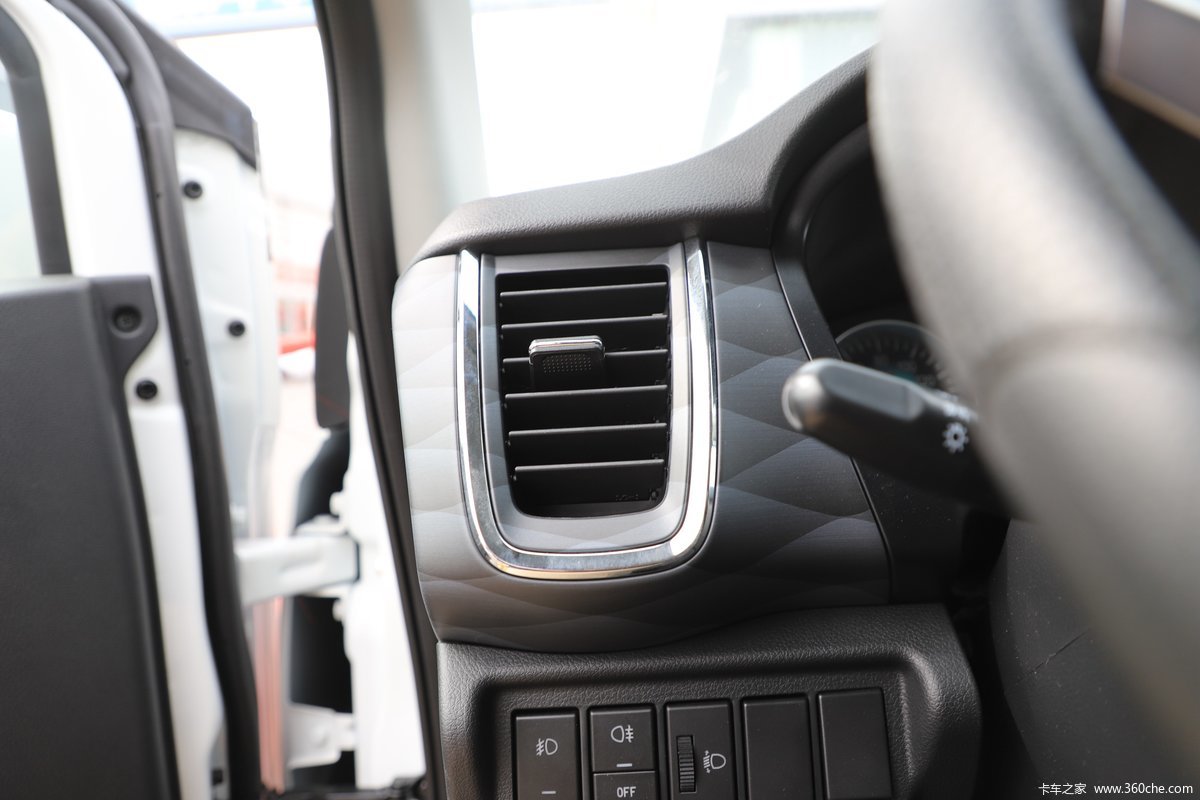 【图】金杯 金海狮 2021款 旅行狮 112马力 1.5L 6座多用途乘用车_实拍图片_1540136_卡车之家