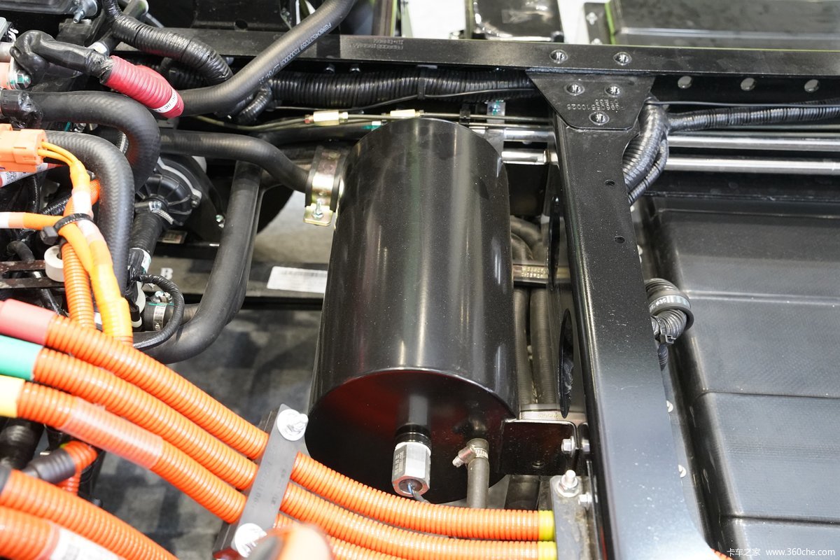 【图】前晨汽车 EC1 4.115米单排纯电动厢式轻卡(ZZ5048XXYG17ZBEV4)_实拍图片_1540257_卡车之家