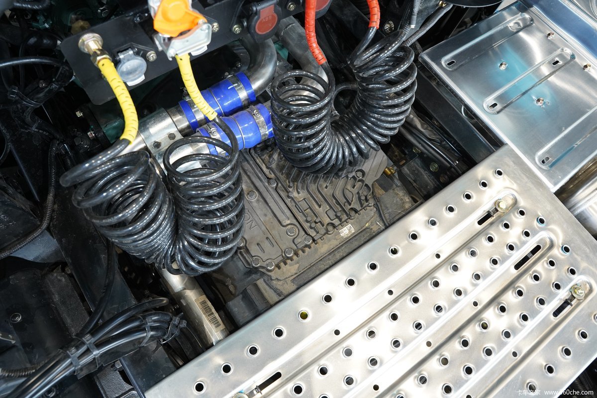 【图】北奔 奔马重卡 560马力 6X4 AMT牵引车(ND4250BD5J7Z02)_实拍图片_1541780_卡车之家