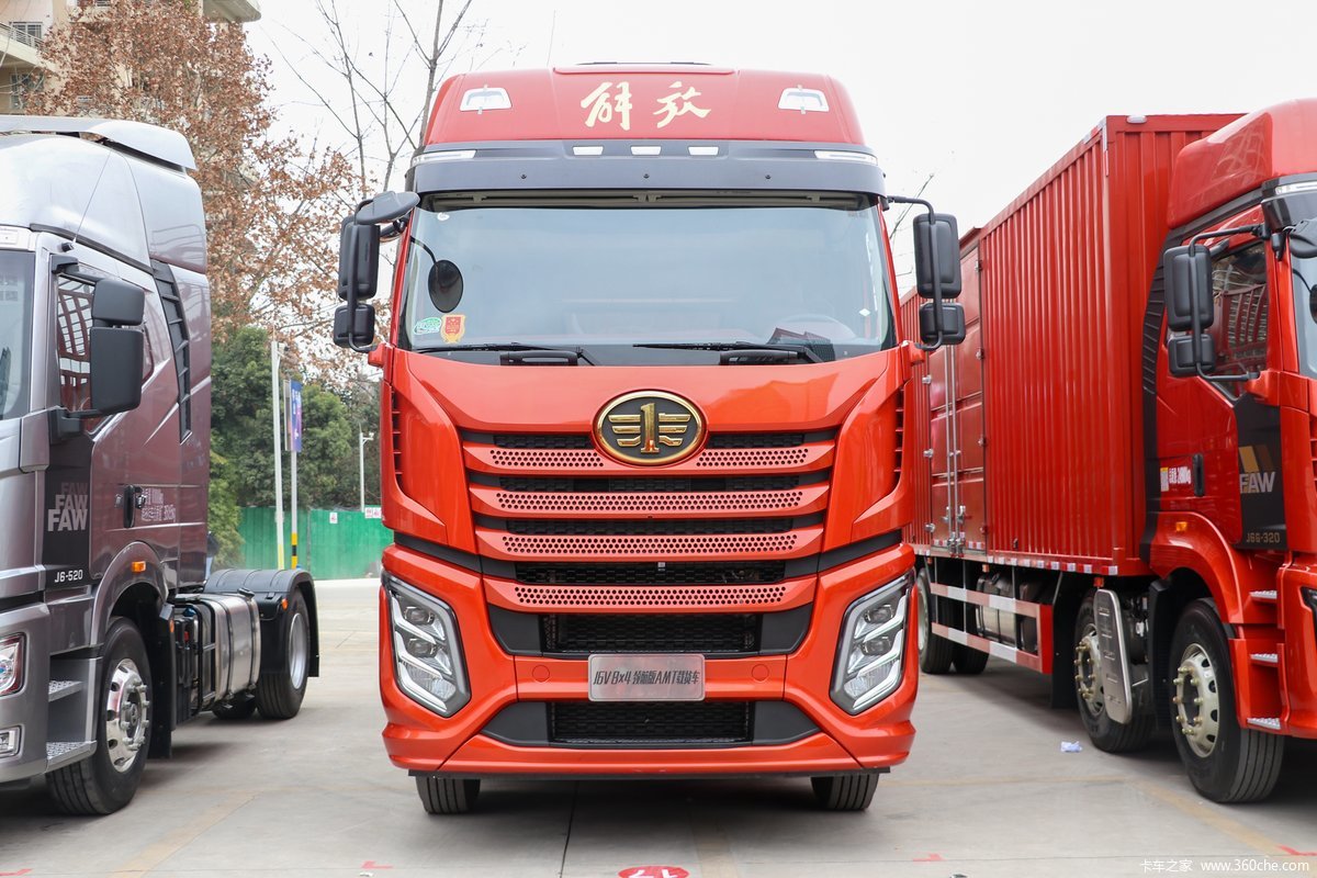 【图】一汽解放 J6V 领航版 560马力 8X4 9.4米AMT自动档仓栅式载货车(CA5310CCYP66K24L7T4E6)_实拍图片_1594731_卡车之家