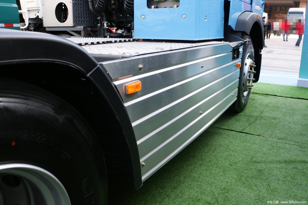 【图】中国重汽 HOWO TX重卡 25T 6X4纯电动牵引车(ZZ4257Y344GZ1BEV35)350.07kWh_实拍图片 ...