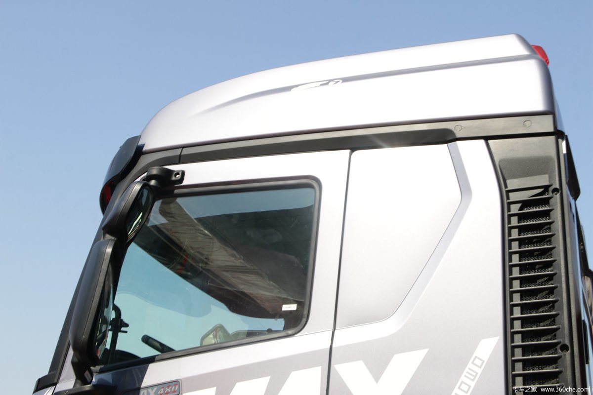 【图】中国重汽 HOWO Max重卡 轻奢版 480马力 6X4 AMT自动档牵引车(国六)(ZZ4257V344KF1)_实拍图片 ...