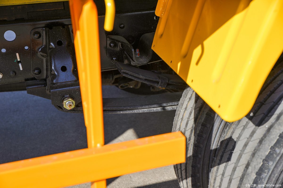 【图】江西五十铃 翼放EC5 127马力 3.16米双排栏板轻卡(国六)(JXW1040CSJB2)_实拍图片_1600366_卡车之家