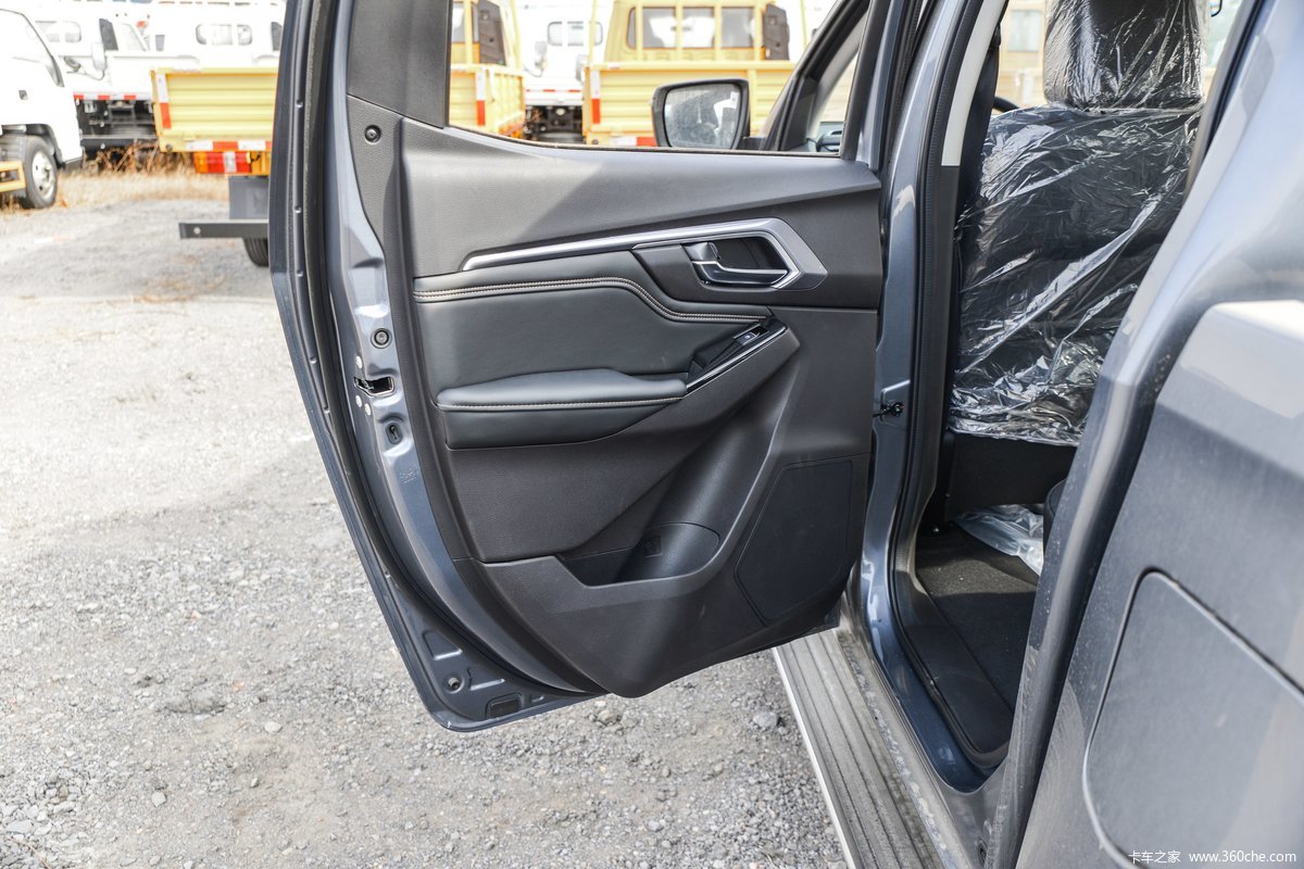 【图】江西五十铃 D-MAX 2021款 悍动型 1.9T柴油 四驱 自动 双排皮卡(国六)_实拍图片_1600835_卡车之家