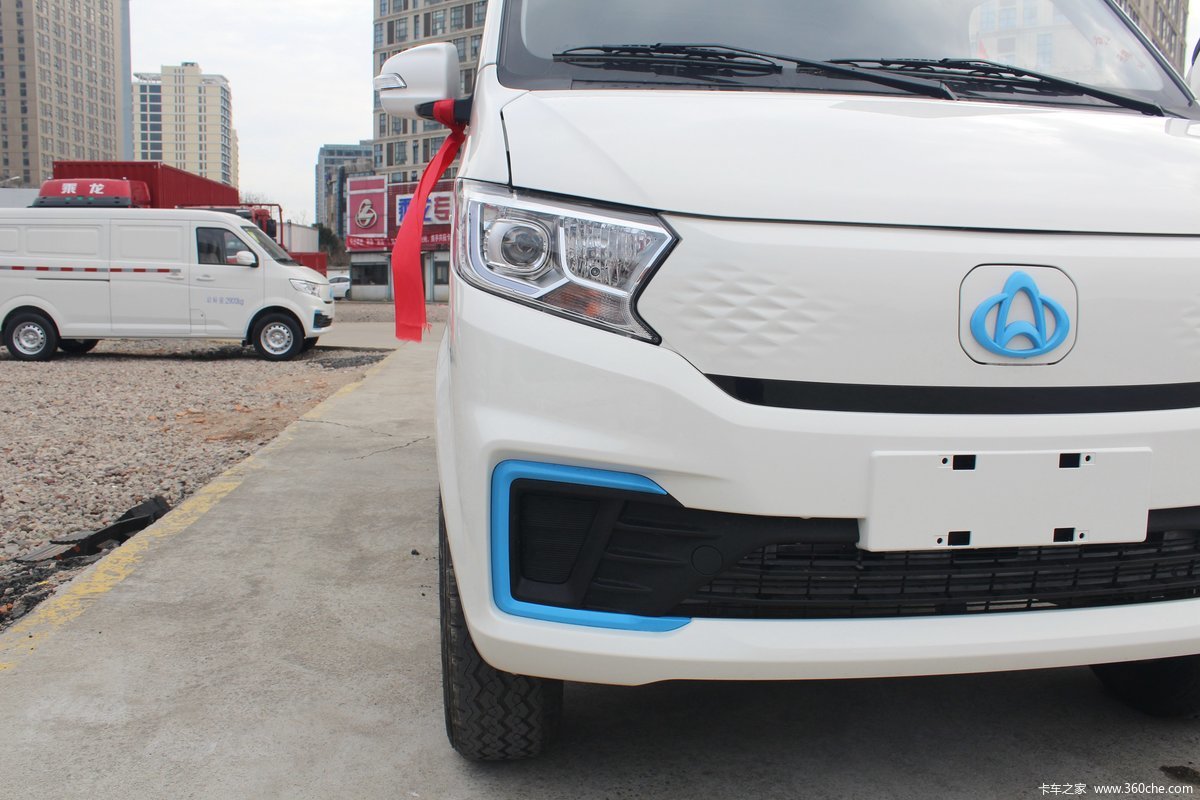 【图】长安跨越 跨越星V7 2.9T 2座 纯电动厢式运输车41.86kWh_实拍图片_1667777_卡车之家