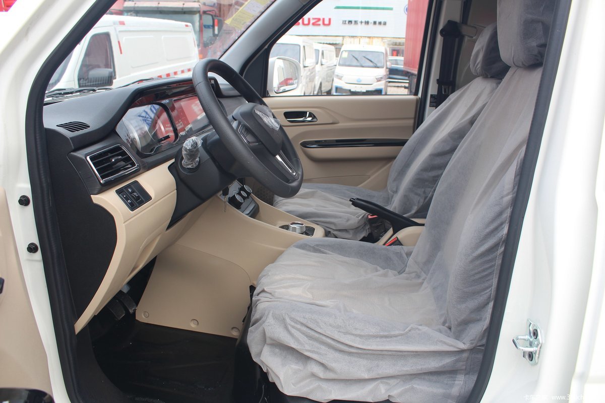 【图】长安跨越 跨越星V7 2.9T 2座 纯电动厢式运输车41.86kWh_实拍图片_1602410_卡车之家