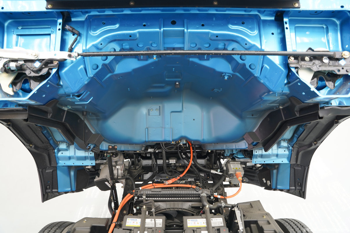 【图】飞碟EW5 4.5T 4.18米单排纯电动栏板轻卡(FD1040W68BEV-1)100.27kWh_实拍图片_1615607_卡车之家