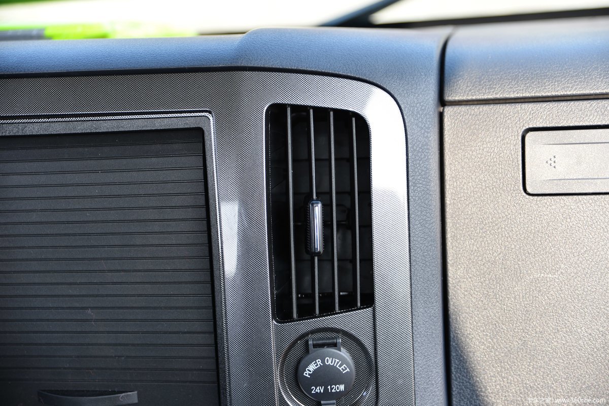 【图】解放 J6F 140马力 4.16米单排厢式轻卡(国六)(CA5044XXYP40K56L2E6A84)_实拍图片_1618844_卡车之家