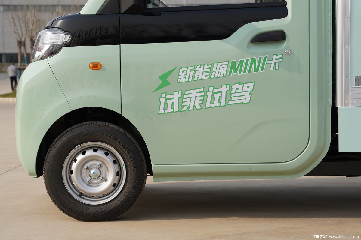 【图】雷驰 仁T10 1.6T 1.76米单排电动厢式微卡(HLD5020XXY1BEV)15.12kWh_实拍图片_1623719_卡车之家