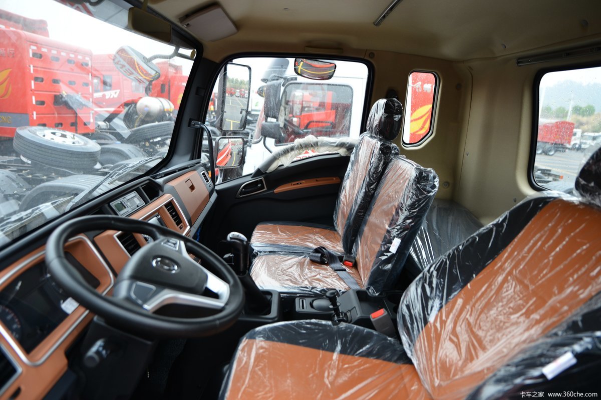 【图】东风新疆 拓行D1L 200马力 4X2 4米自卸车(法士特10档)(DFV3181GP6D)_实拍图片_1629949_卡车之家