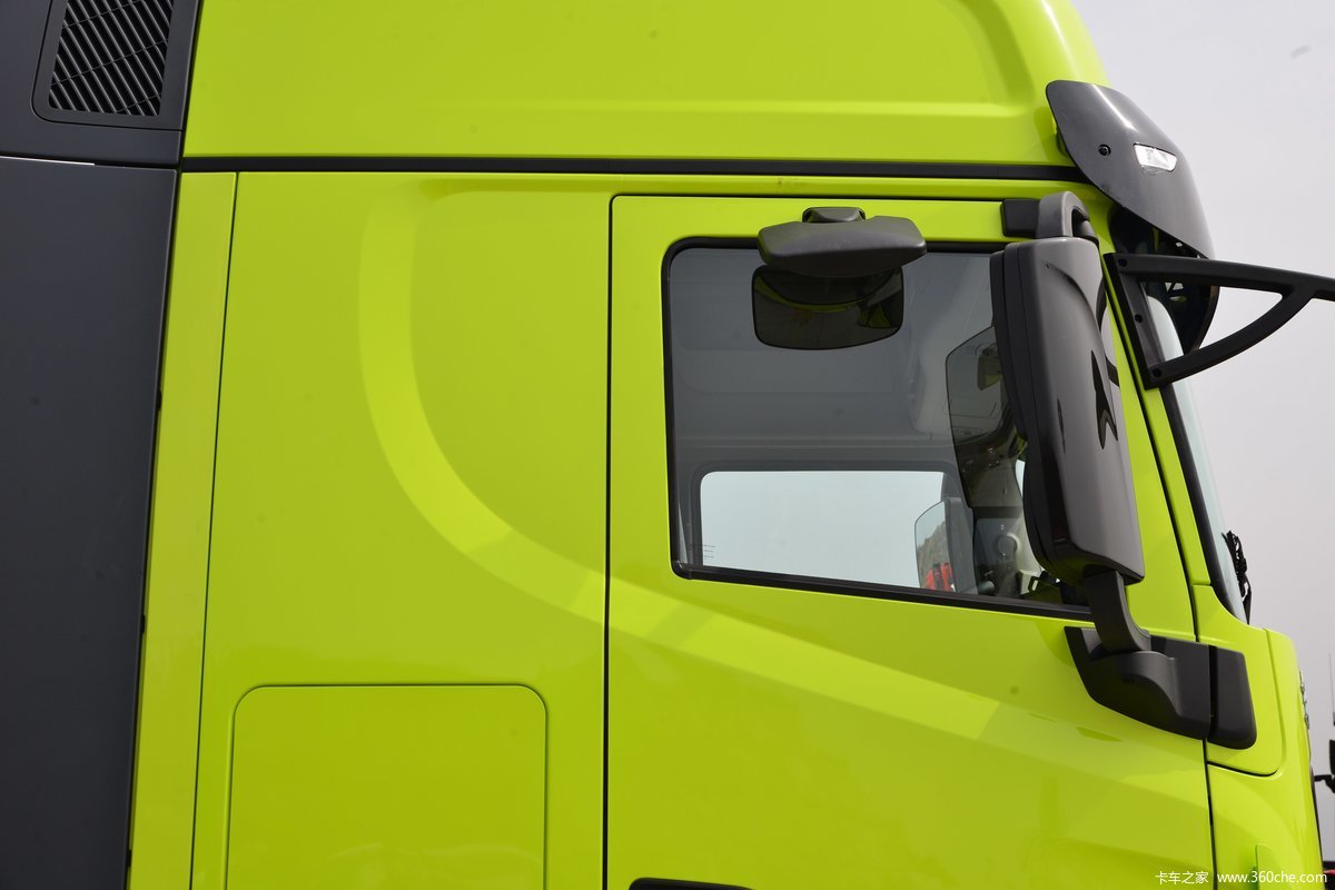 【图】东风商用车 天龙旗舰KX 王者版 660马力 6X4 牵引车(荧光绿)(国六)(DFH4250CX7)_实拍图片_1636637_卡车之家