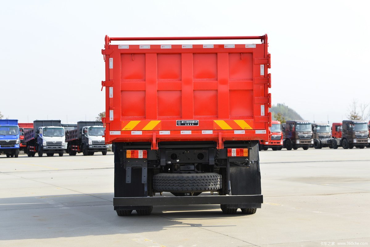 【图】三环十通 T3创客 245马力 6X2R 4.6米自卸车(国六)(STQ3257L06Y4D6)_实拍图片_1644760_卡车之家