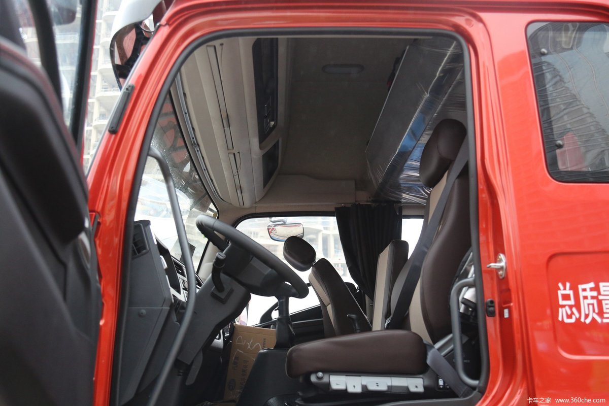 【图】青岛解放 JK6中卡 270马力 4X2 9.7米翼开启厢式载货车(国六)(CA5180XYKP28K8L8E6A90)_实拍图片 ...