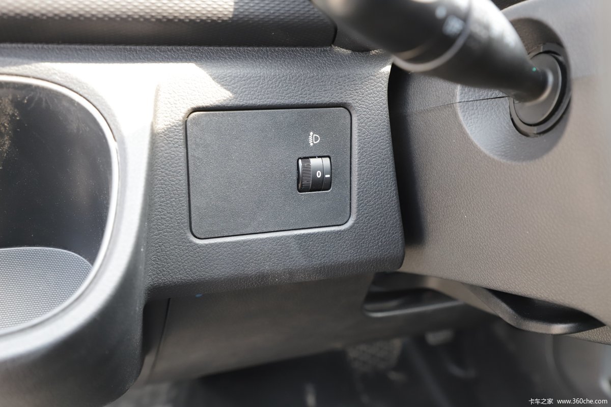 【图】开瑞 江豚 宽心版 2.7T 4.746米纯电动封闭货车40.55kWh_实拍图片_1659290_卡车之家