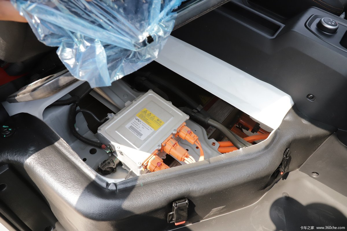 【图】开瑞 江豚 宽心版 2.7T 4.746米纯电动封闭货车40.55kWh_实拍图片_1659315_卡车之家