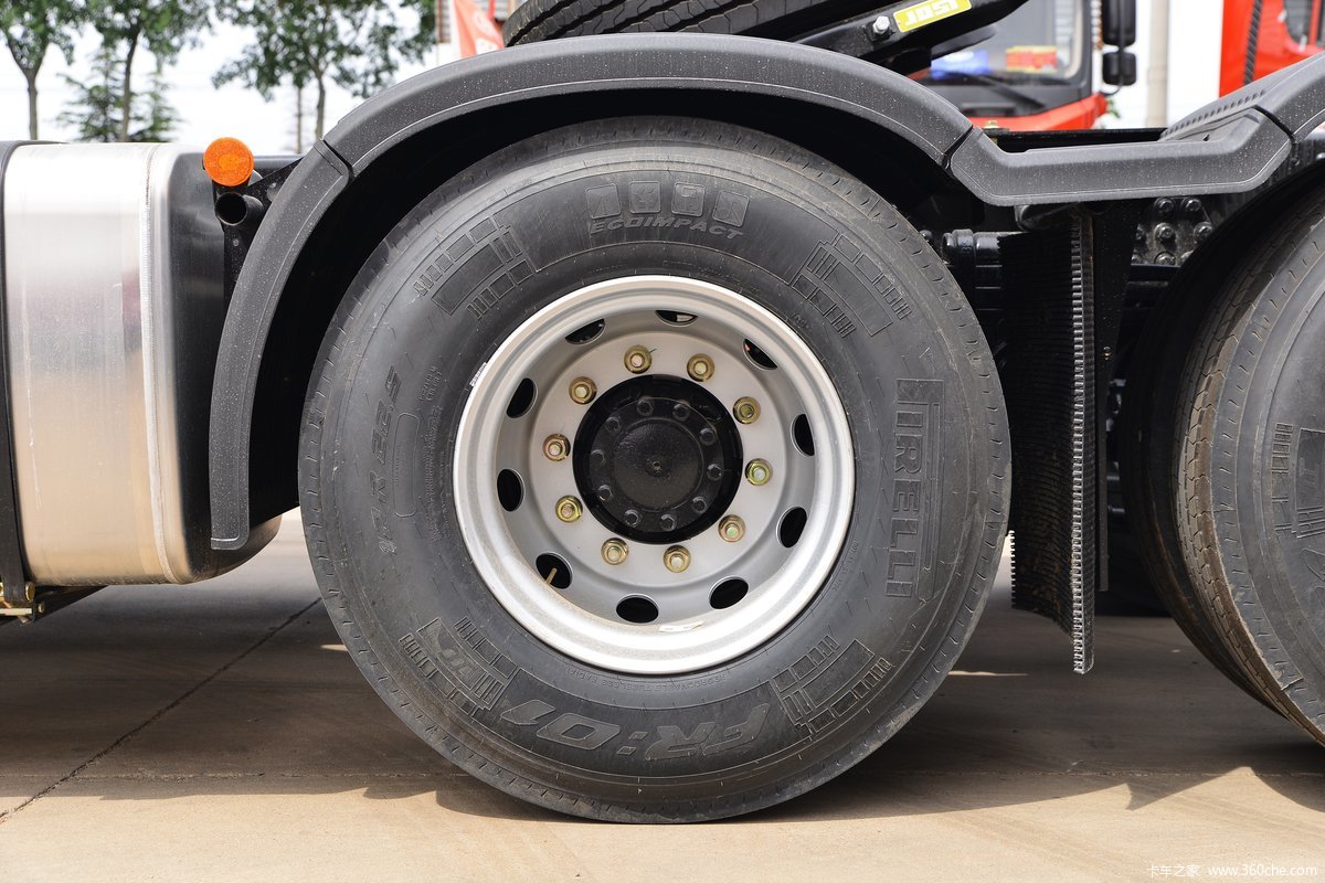 【图】青岛解放 JH6重卡 610马力 6X4 AMT自动档牵引车(CA4258P25K15T1E6A80)_实拍图片_1662904_卡车之家