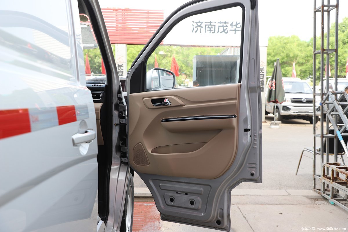 【图】长安跨越 跨越星V7 2.9T 2座 纯电动厢式运输车41.86kWh_实拍图片_1602410_卡车之家