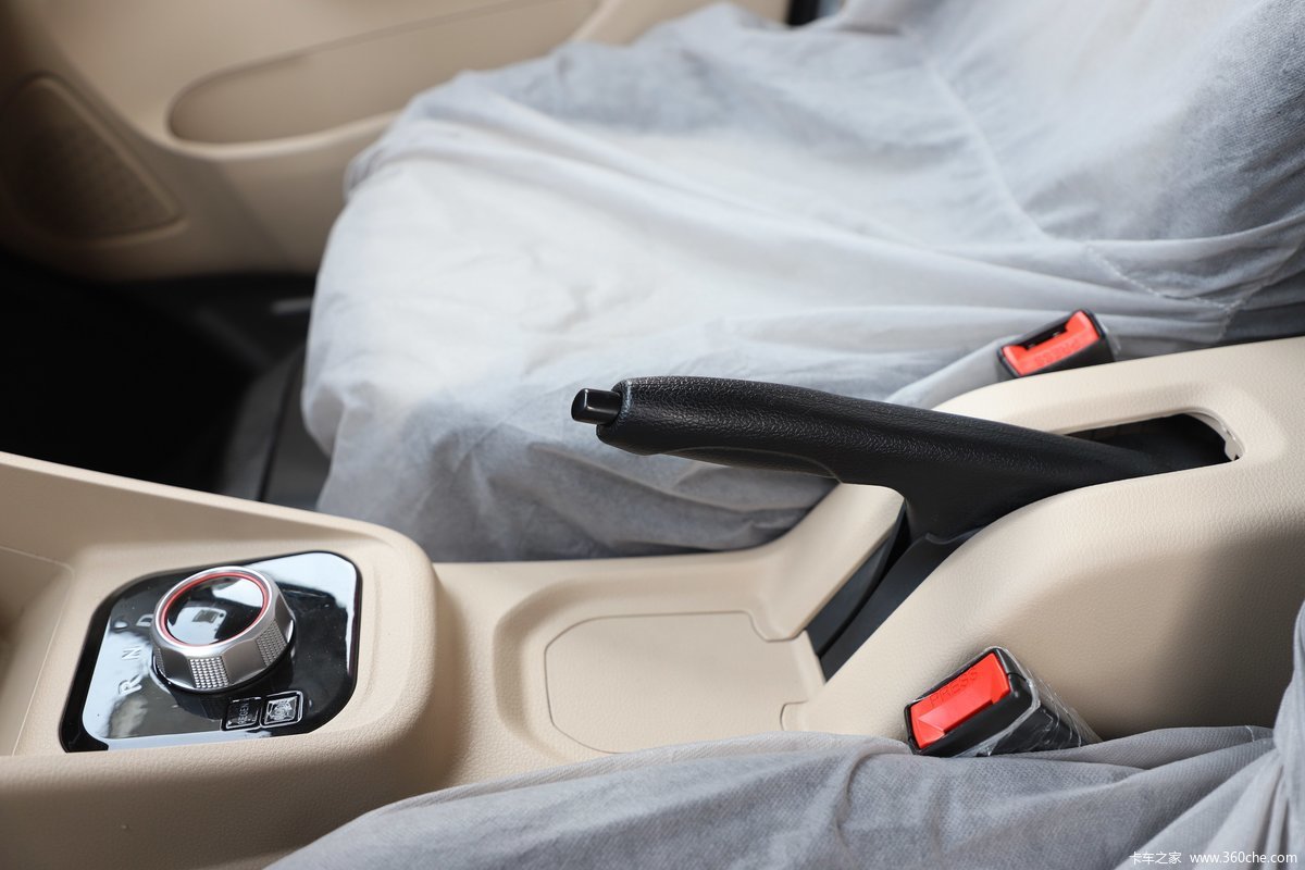 【图】长安跨越 跨越星V7 2.9T 2座 纯电动厢式运输车41.86kWh_实拍图片_1667824_卡车之家