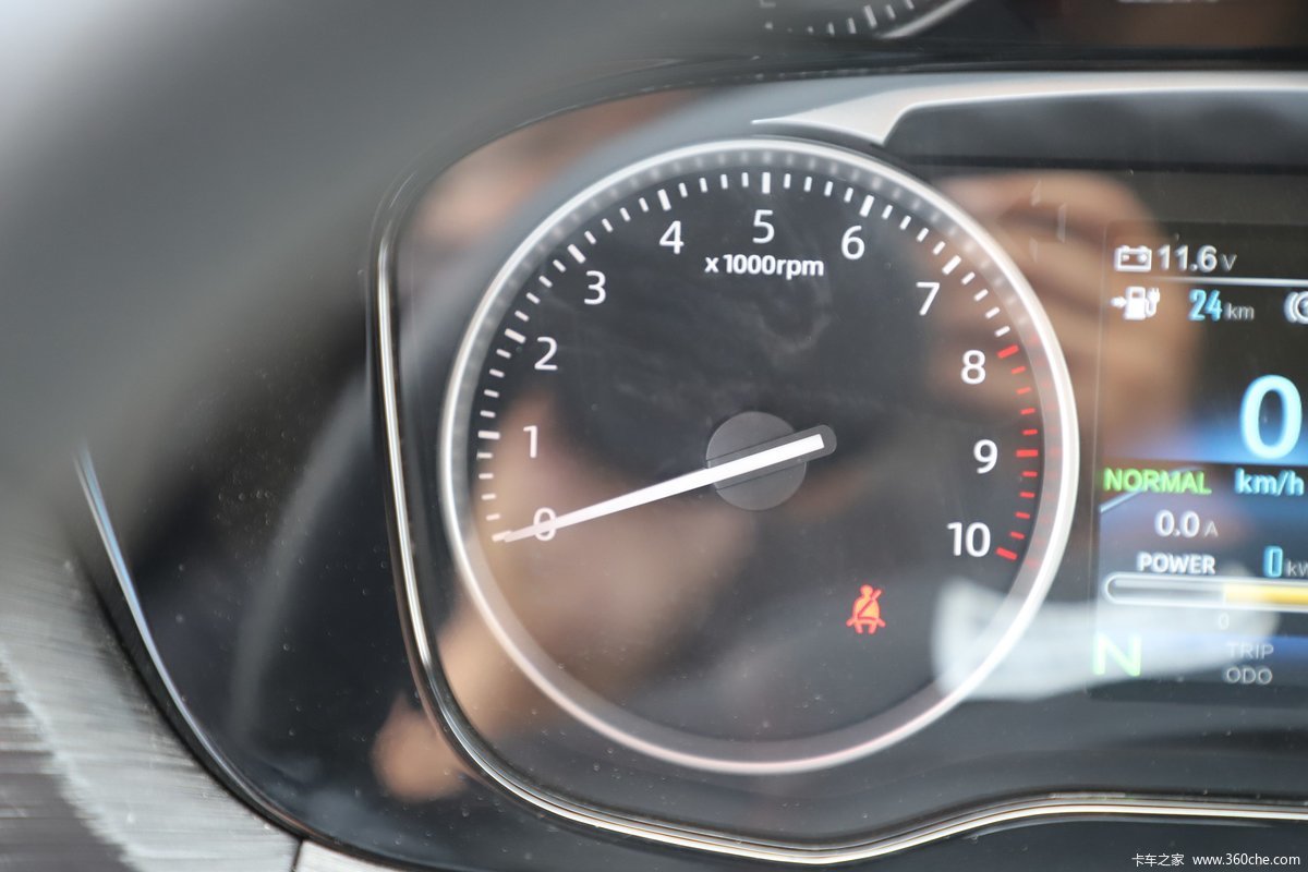 【图】长安跨越 跨越星V7 2.9T 2座 纯电动厢式运输车41.86kWh_实拍图片_1667824_卡车之家