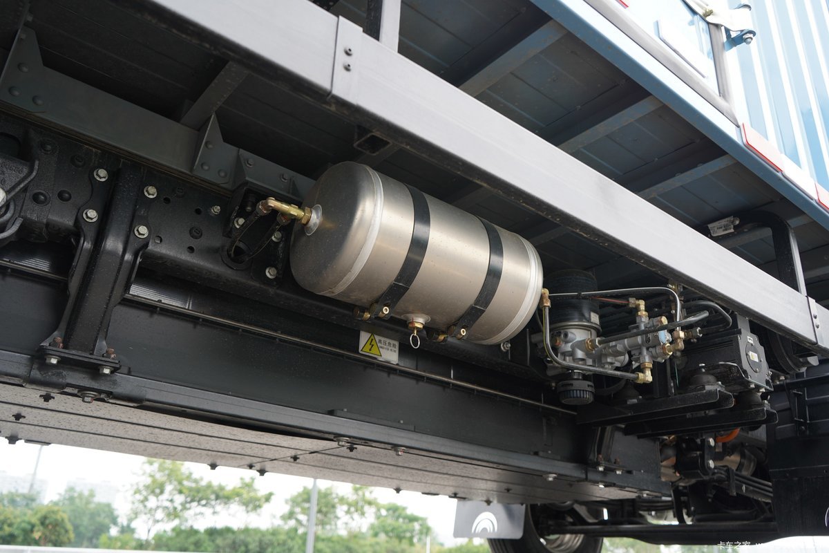 【图】宇通轻卡 T3 4.5T 4.2米单排纯电动厢式轻卡(ZKH5045XXYBEV3)88.87kWh_实拍图片_1677557_卡车之家