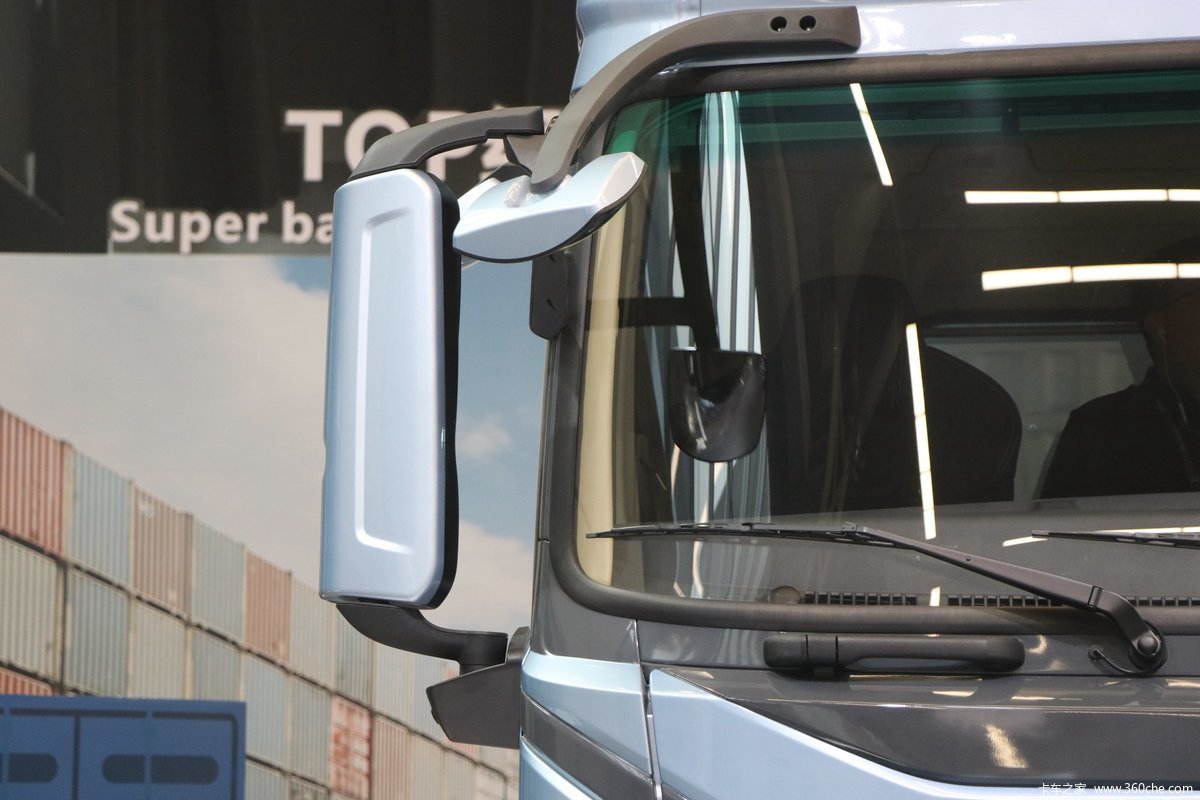 【图】宇通重卡 T590E 6X4 纯电动牵引车422kWh_实拍图片_1677591_卡车之家