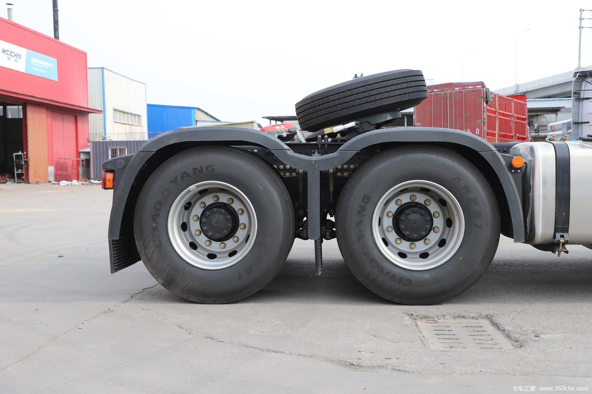 【图】一汽解放 J6V重卡 领航版 620马力 6X4 AMT自动档牵引车(液缓)(CA4250P66K33T1AE6)_实拍图片 ...