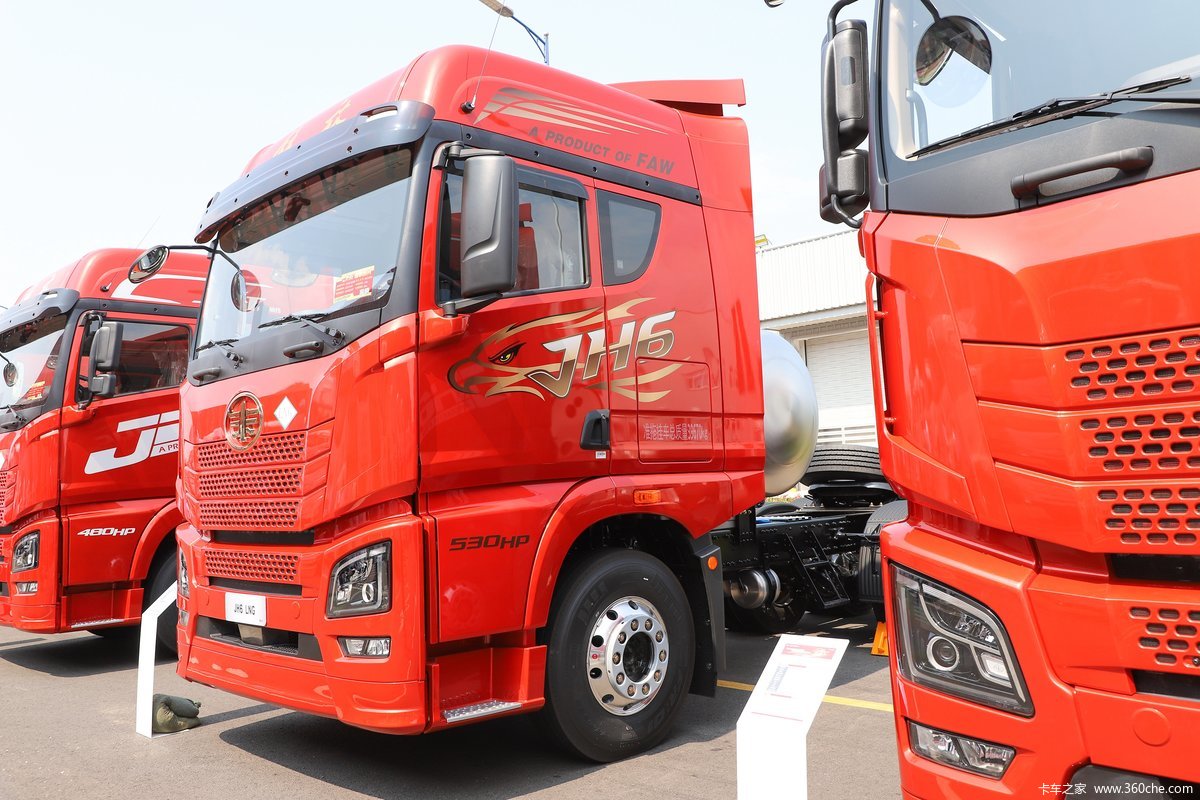 【图】青岛解放 JH6重卡 四季款 530马力 6X4 LNG自动档牵引车(液缓)(CA4259P25K15T1NE6A80)_实拍图片_1688129_卡车之家