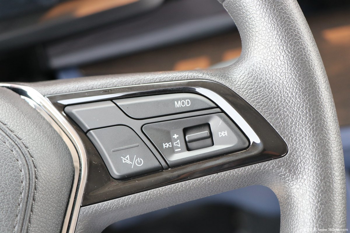 【图】解放 虎6G宽体 200马力 5.4米排半仓栅式载货车(CA5180CCYP40K62L3E6A85)_实拍图片_1689347_卡车之家