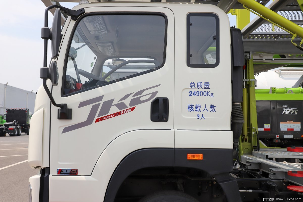 【图】青岛解放 解放JK6 320马力 6X2 中置轴轿运车(CA5250TCLP28K1L7T3E6A81)_实拍图片_1686761_卡车之家