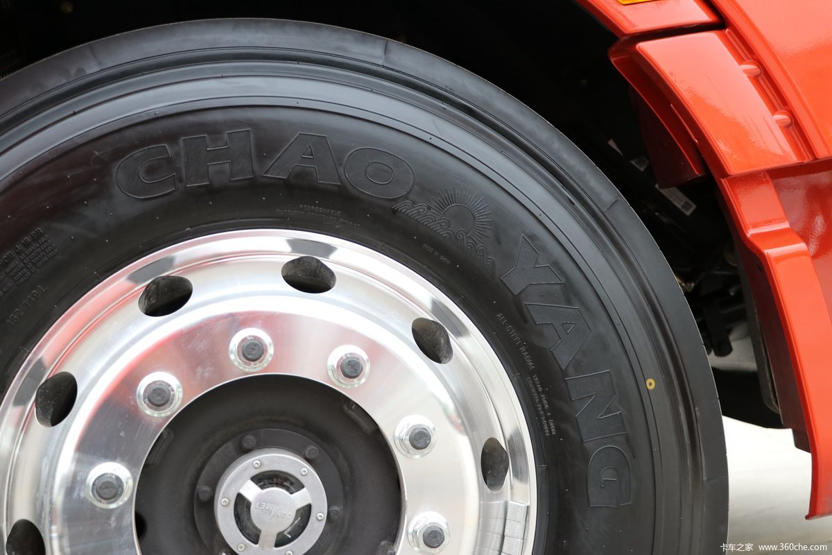 【图】一汽解放 J6V重卡 精英版 560马力 6X4 AMT自动档牵引车(CA4250P66K25T1E6)_实拍图片_1690922_卡车之家