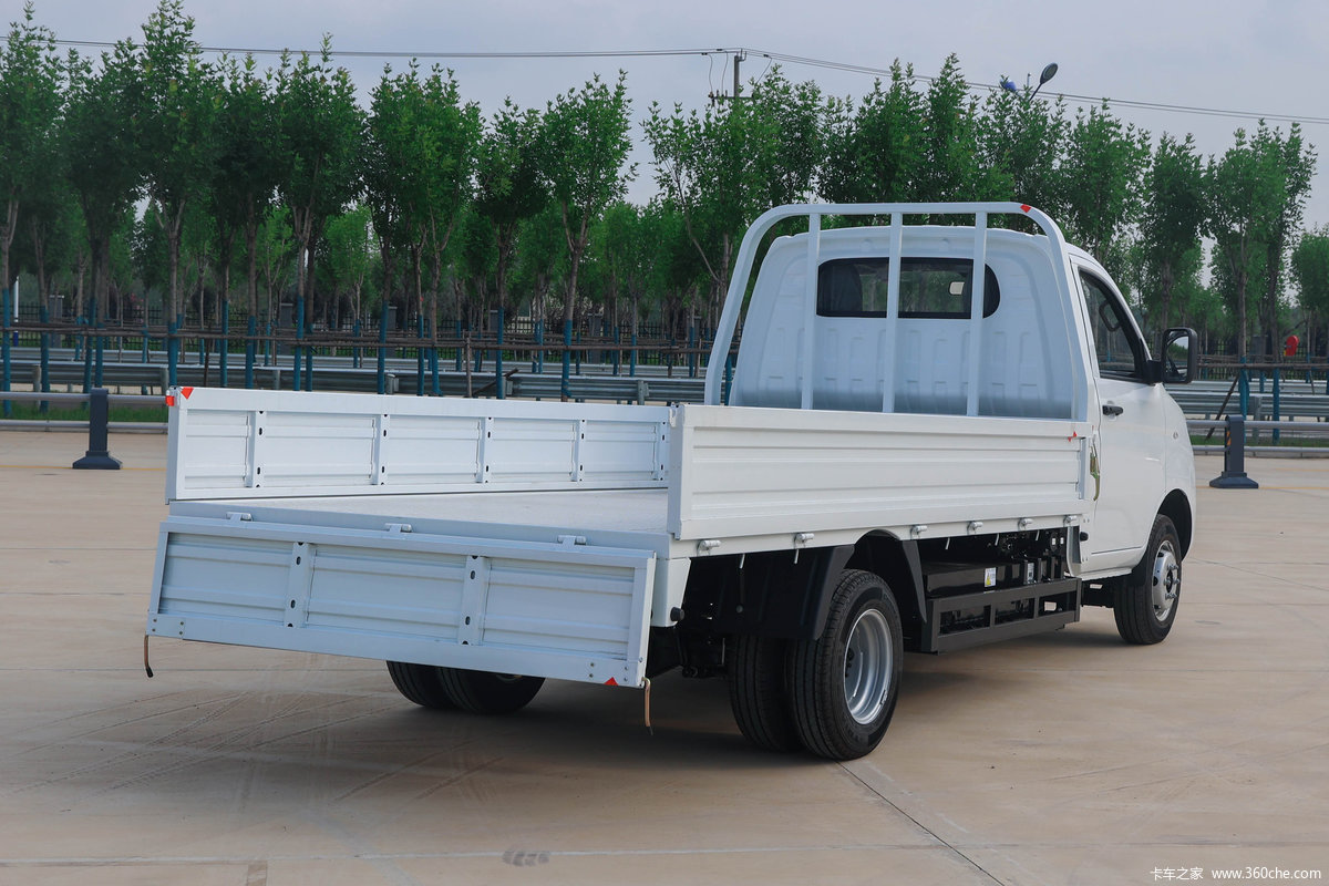 4-2t-3-5-hld1040p1e5bev-55-7kwh-1704614