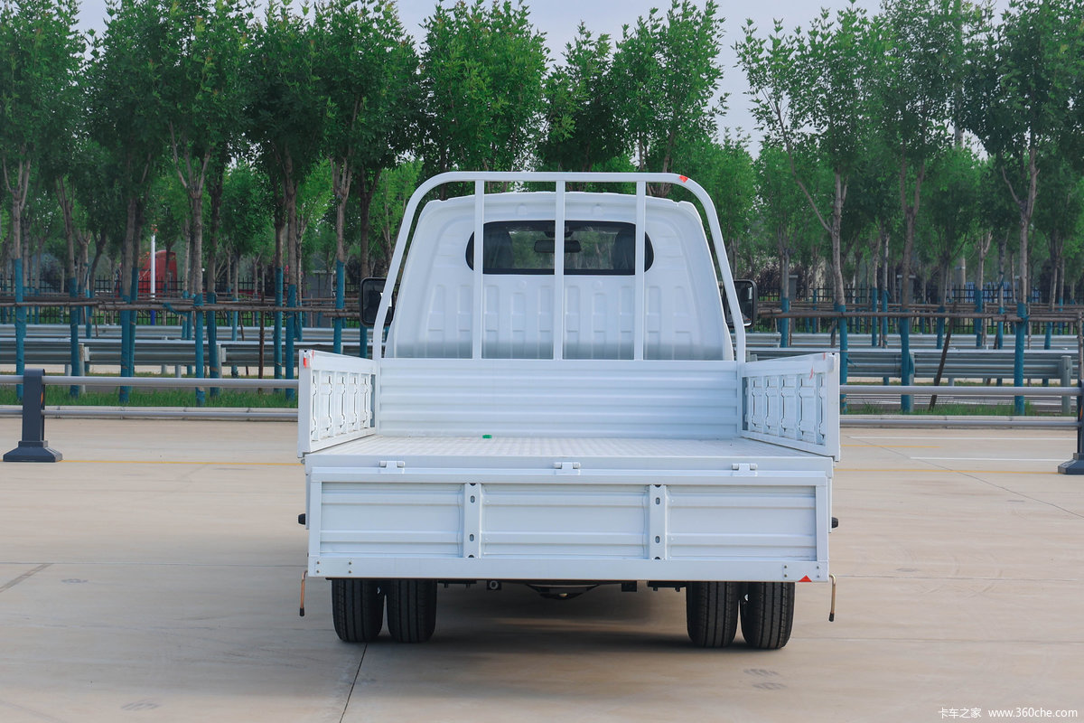 4 2T 3 5 HLD1040P1E5BEV 55 7kWh 1704614 4-2t-3-5-hld1040p1e5bev-55-7kwh-1704614