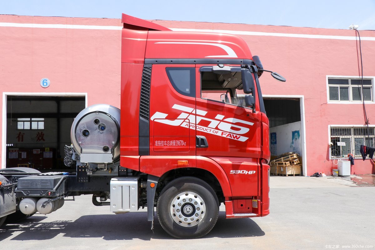 【图】青岛解放 JH6重卡 领航版 四季款 530马力 6X4 LNG牵引车(CA4259P25K15T1NE6A80)_实拍图片_1705827_卡车之家