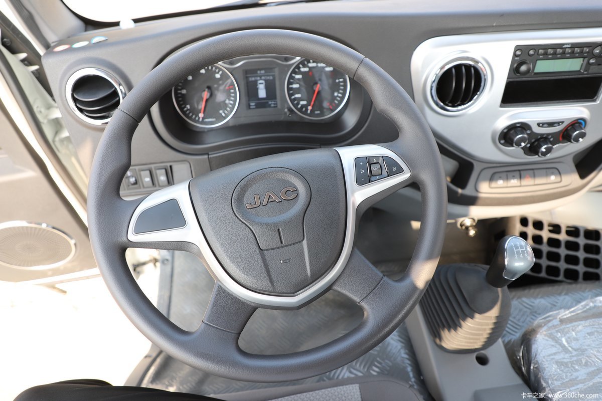 【图】江淮 骏铃E5 132马力 3.85米排半栏板轻卡(国六)(HFC1045P22K1C7S)_实拍图片_1706176_卡车之家