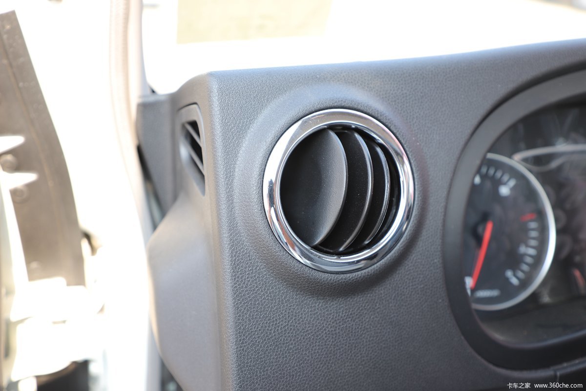 【图】江淮 骏铃E5 132马力 3.85米排半栏板轻卡(国六)(HFC1045P22K1C7S)_实拍图片_1706176_卡车之家