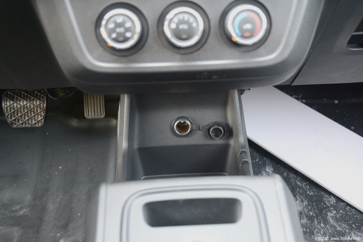 【图】飞碟 U6 2.7T 2座 4.746米纯电动厢式运输车38.64kWh_实拍图片_1706979_卡车之家