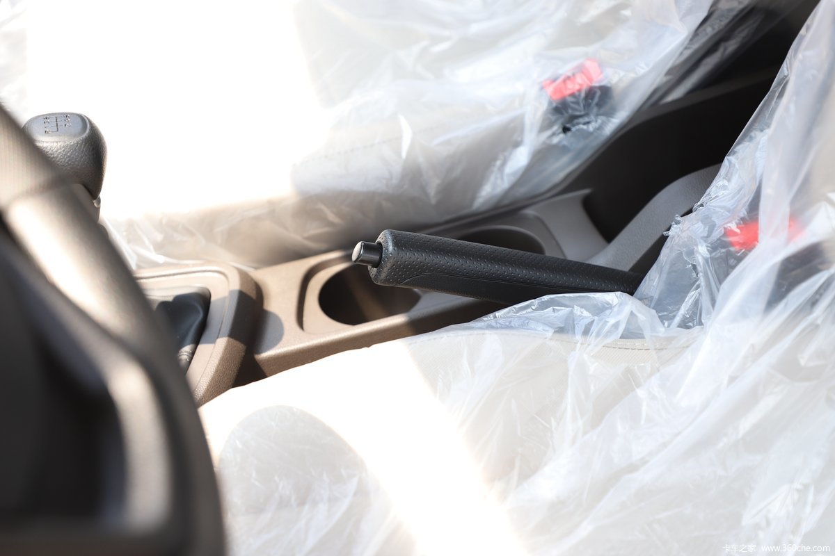 【图】五菱 宏光V 2022款 劲取版 99马力 1.5L 汽油 2座厢式运输车(国六)_实拍图片_1708004_卡车之家